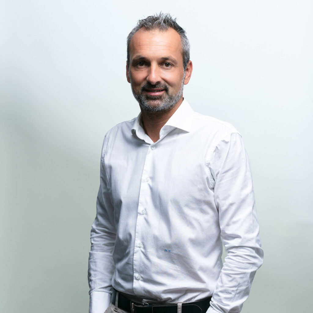 Contact – Conceria Leonica S.p.A.